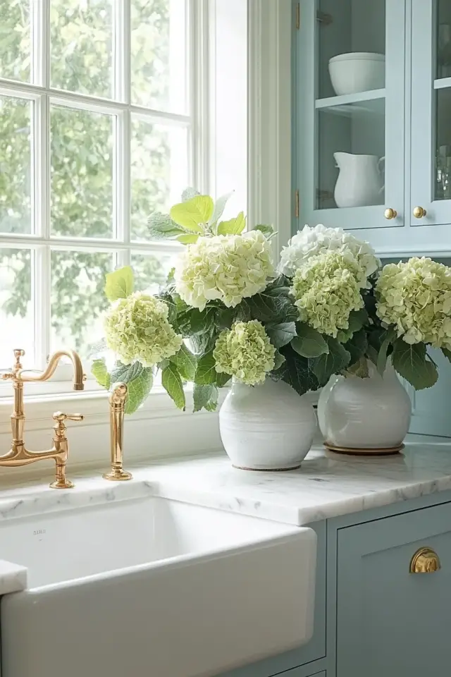 21 Coastal Preppy Kitchen Ideas - My Home And Kitchen