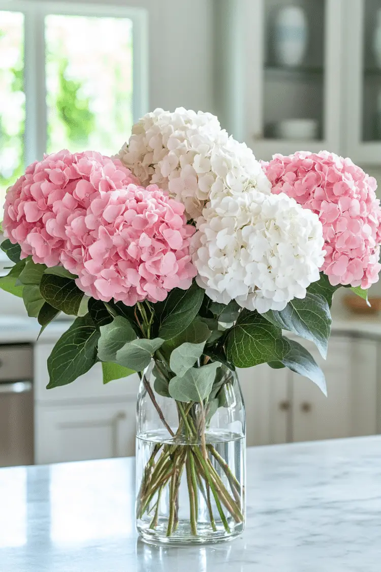 16 Beautiful Hydrangea Flower Arrangement Ideas - My Home And Kitchen